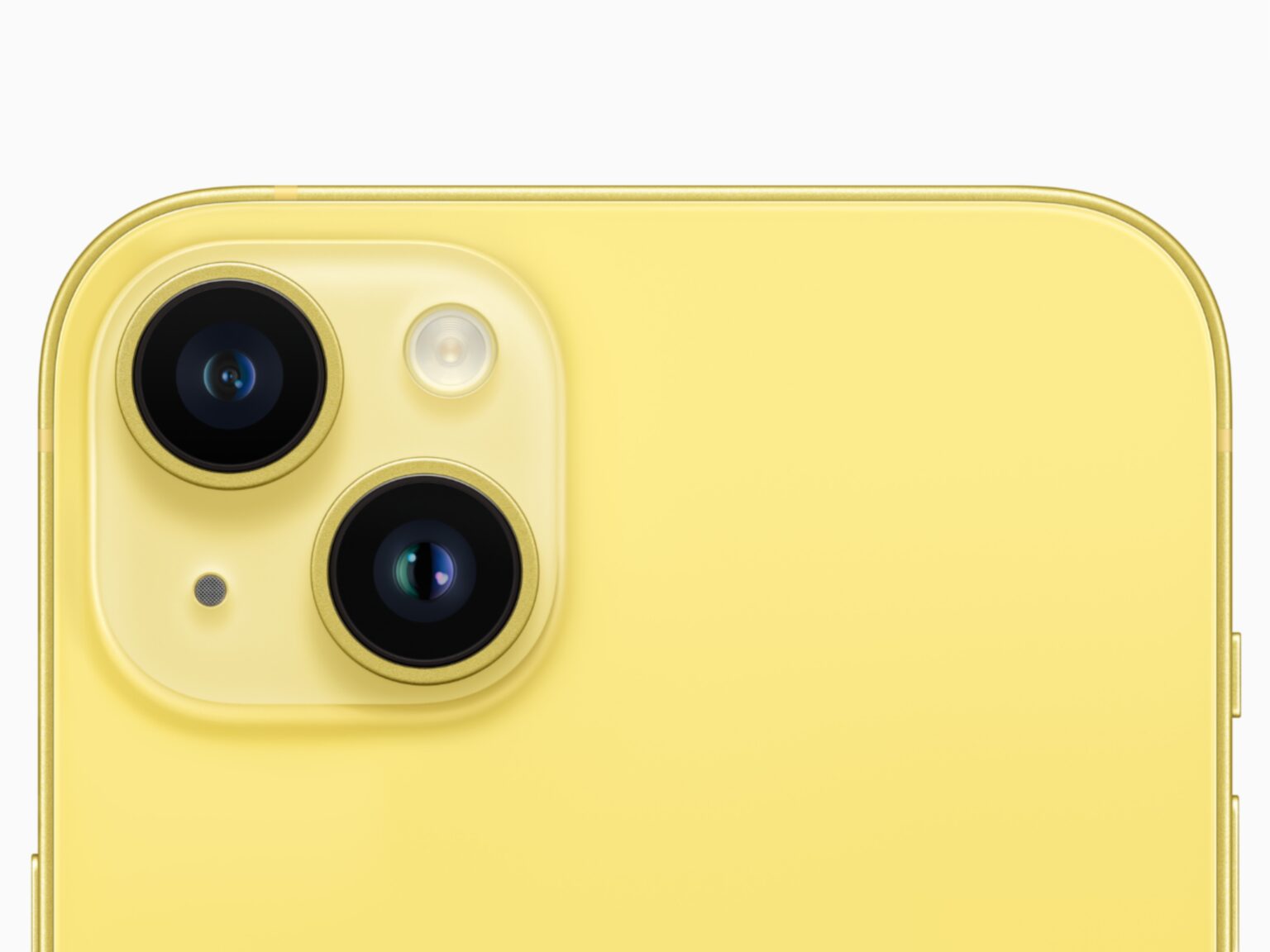 New Yellow Apple iPhone 14 & 14 Plus Now Available | {Tech} for Travel